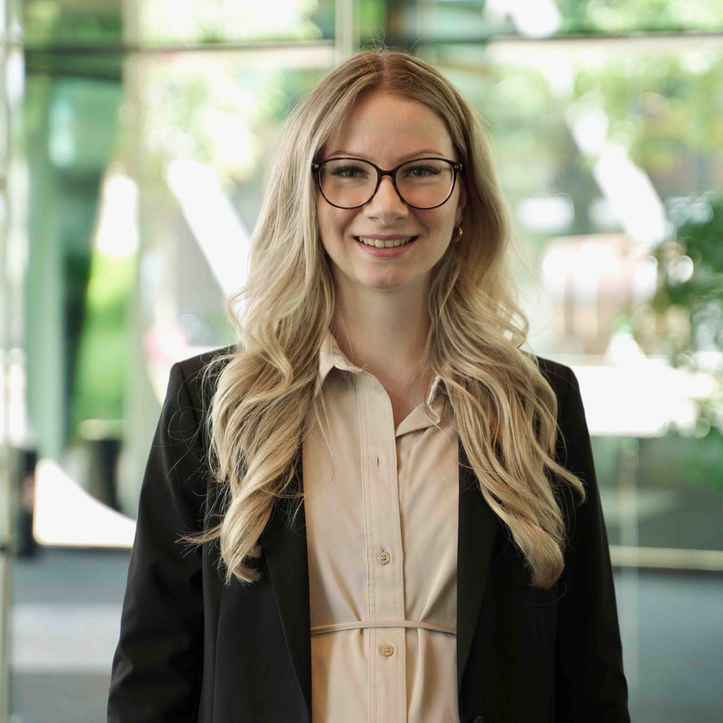 Shari Weber - Portfoliomanagerin - ÖKORENTA-Gruppe | XING