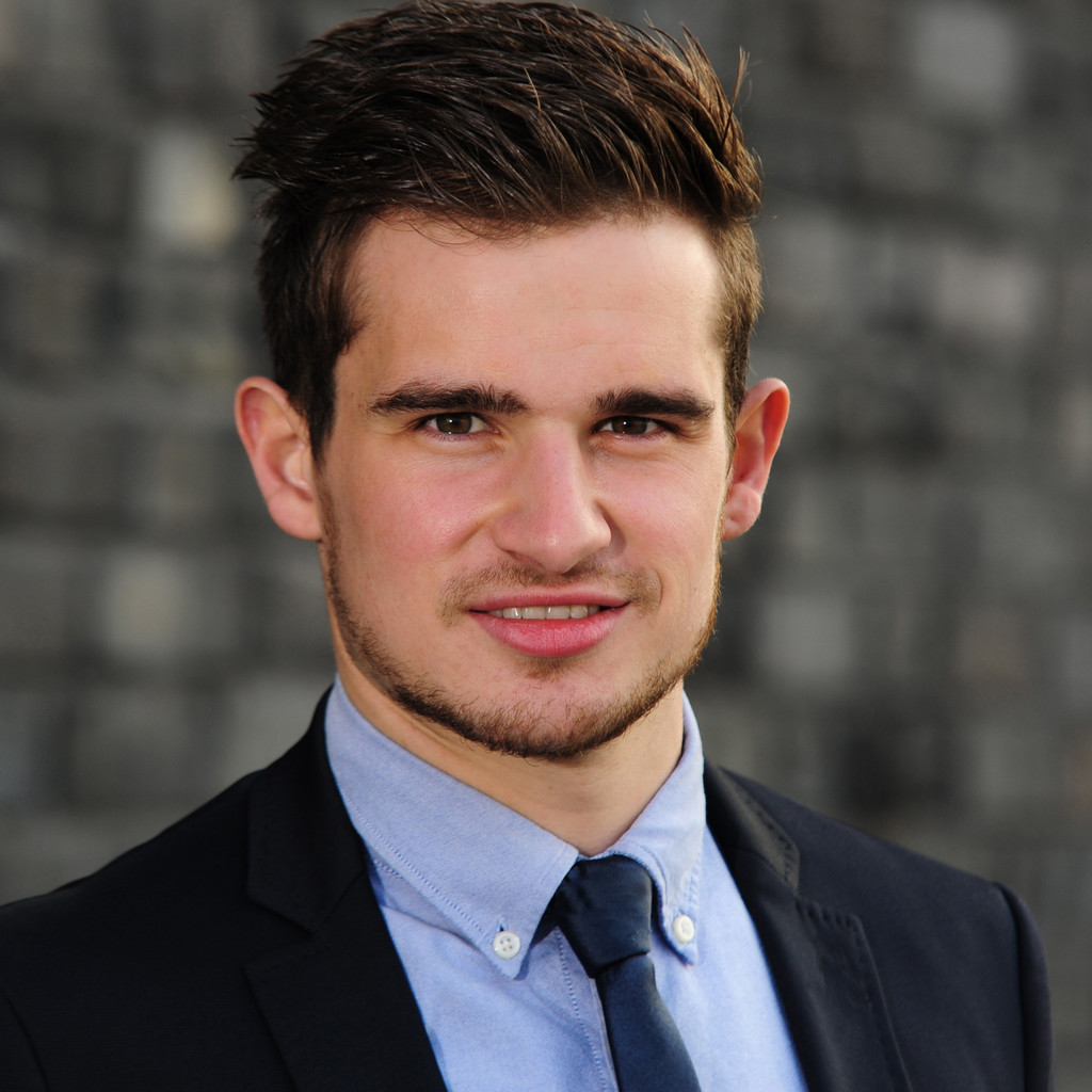 Frank Bischler - Stellvertretender Leiter SCM - PASCHAL-Werk G. Maier ...