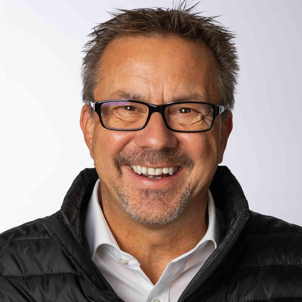 Thomas Schmidt - Service- und Centerleiter - STERNPARTNER SE & Co. KG ...