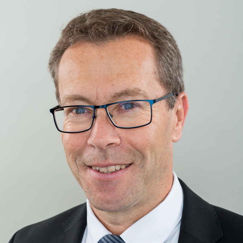 Philipp Gerber - Vermögensberater CWMA - UBS Switzerland AG, Wealth ...