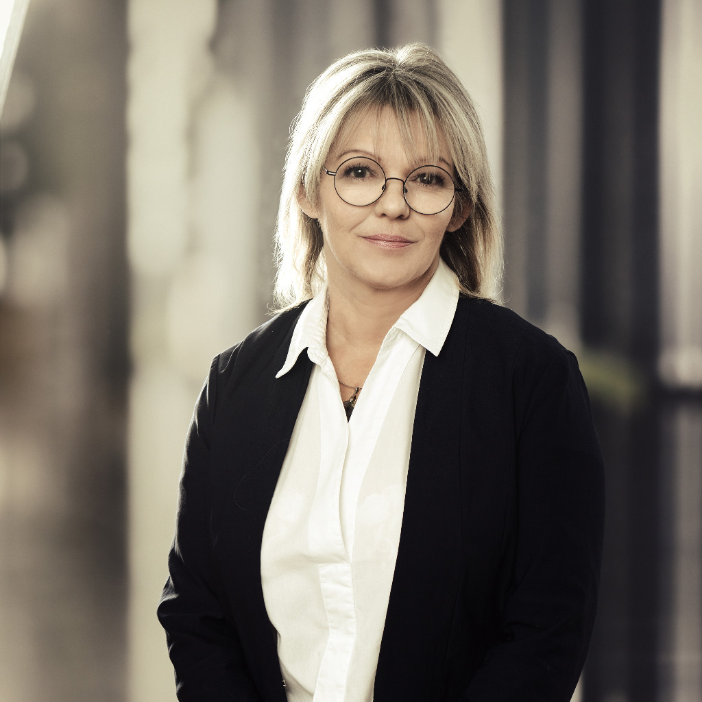 Alexandra Wittmann - Sachbearbeiter Service & Solutions 3rd Level ...