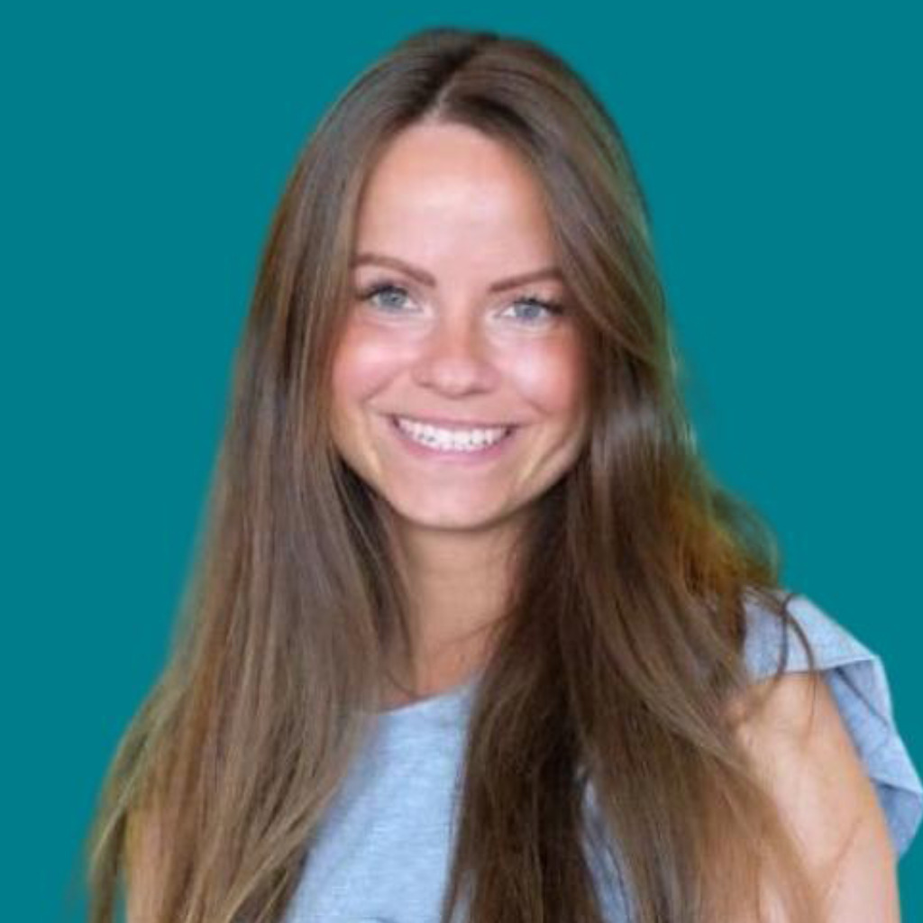 Laura Knauft - Recruiterin HR/Corporate, Searchtalent - Searchtalent ...