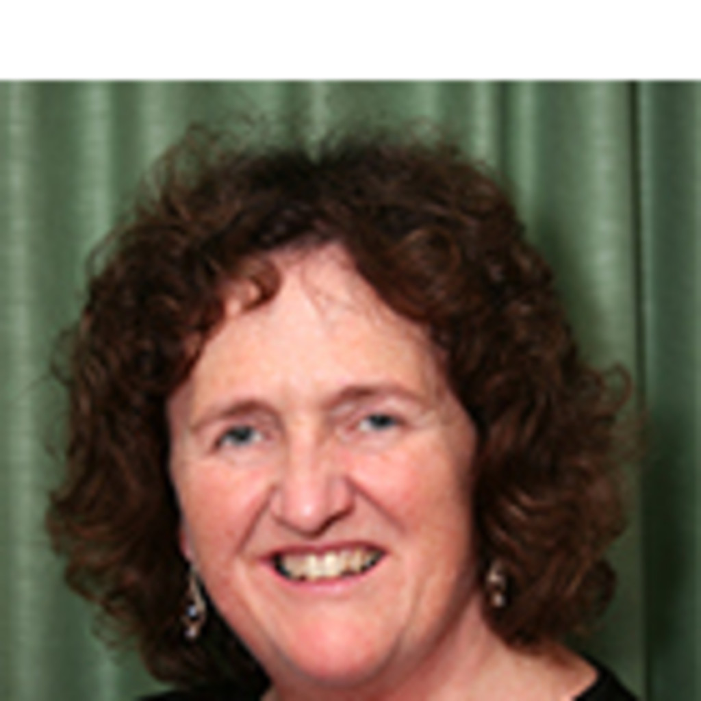 Sue Hutton - Writer and website designer - Sue Hutton | XING