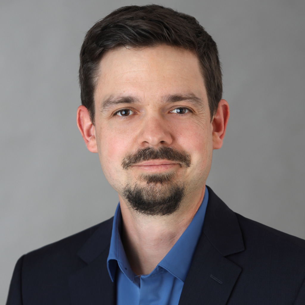 Dr. Alexander Lauterbach - Technischer Leiter - Enzianbrennerei Grassl ...