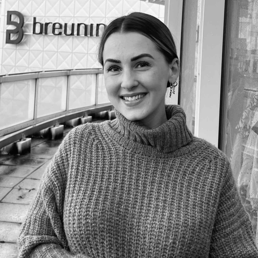 Janina Reinacher - Buyer - E. Breuninger GmbH & Co. | XING