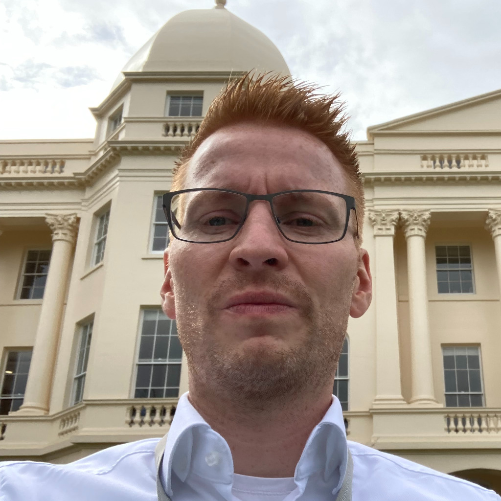 Dennis Spinneker - Executive Manager / VP - Global Head of Operations ...