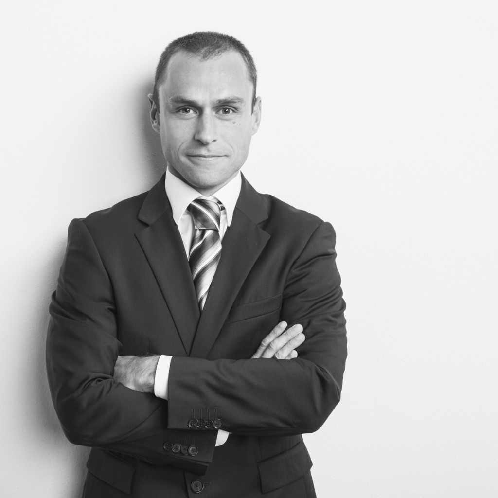 Dr. Peter Busse - Leiter des Otto-Lilienthal-Museums in Anklam - Otto ...