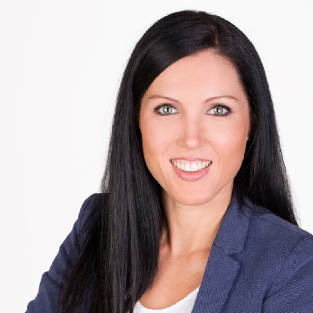 Sara Becker - Head of Research Area „Innovative Educational ...