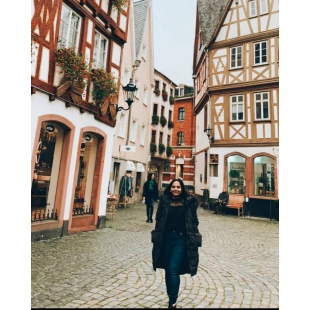 shreya modak - International Economics and Public Policy - Johannes ...