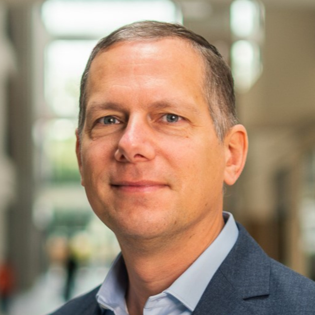 Manuel P. Schulz - Senior Relationship Manager DACH - Frankfurt School of Finance & Management ...