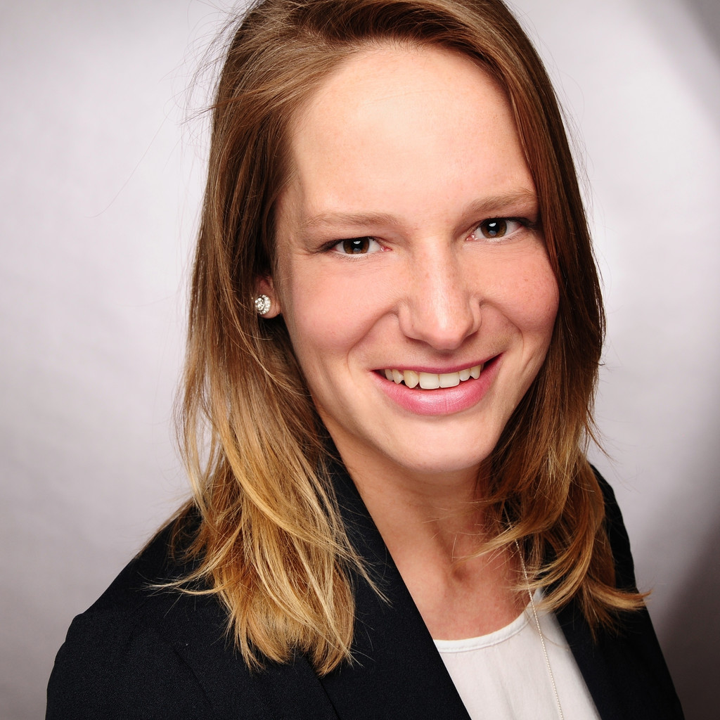 Sandra Klingbiel - Certifying Technician EASA CAT-A - ACC COLUMBIA Jet ...