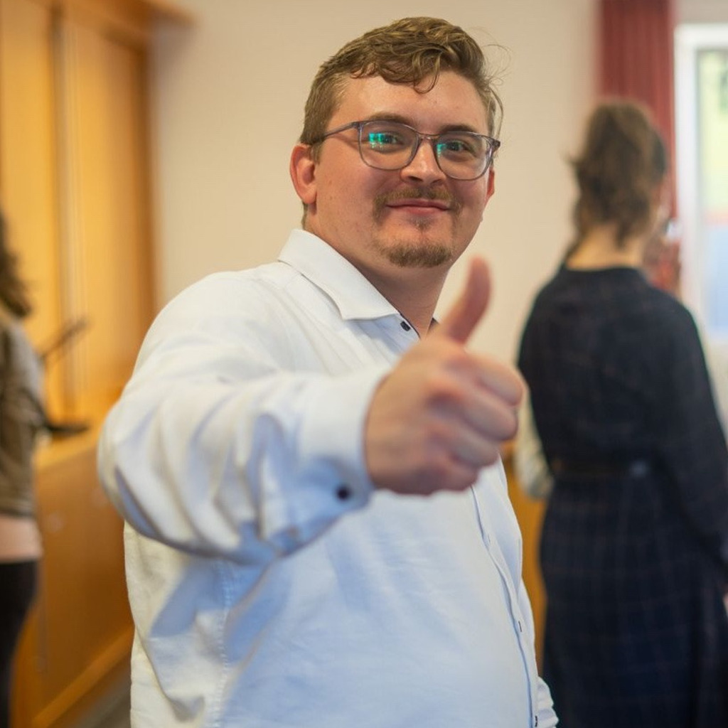 Arthur Schmidt - Online-Shop Betreuung - SN InduTec GmbH | XING