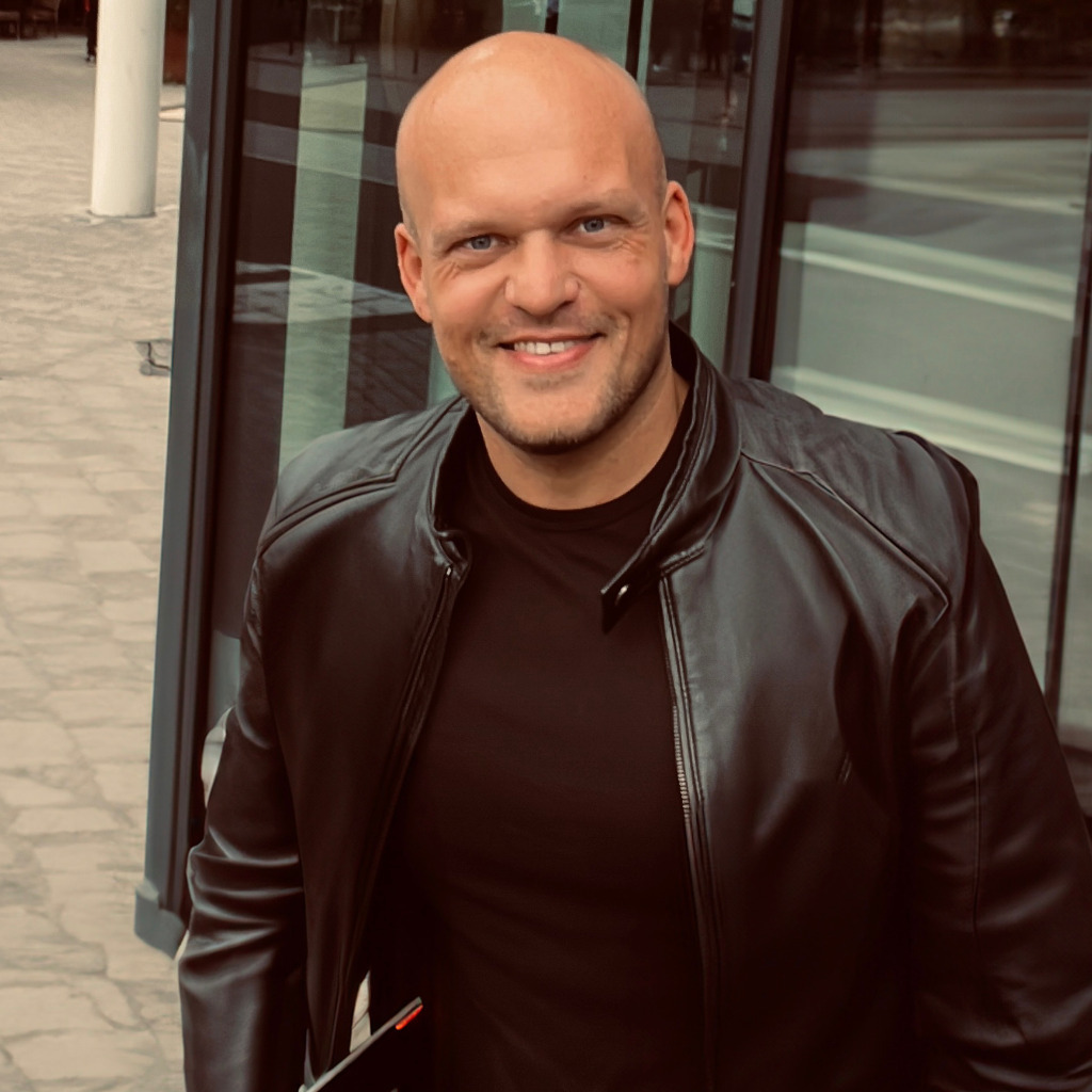 Alexander Hirsch - Außendienstmitarbeiter - enerix Franchise GmbH & Co ...