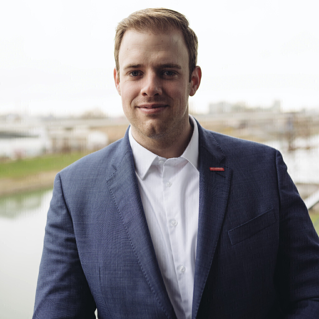 Sebastian Busch - Geschäftsführer, Metallbaumeister, Internationaler ...