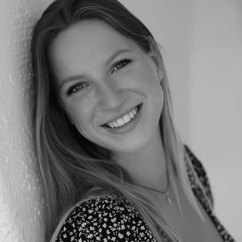 laura platt - Psychology and Management - International School of ...