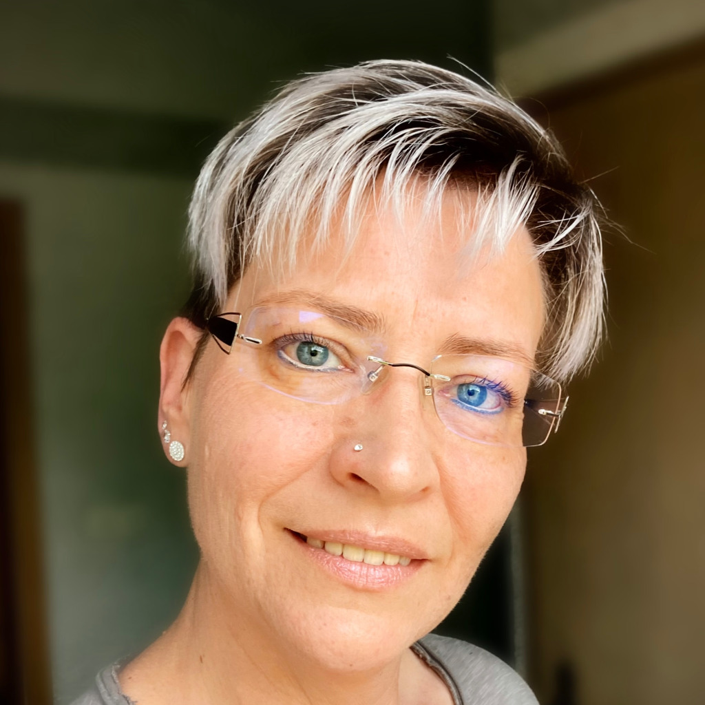 Anja Bauer - Arzthelferin - Internist | XING