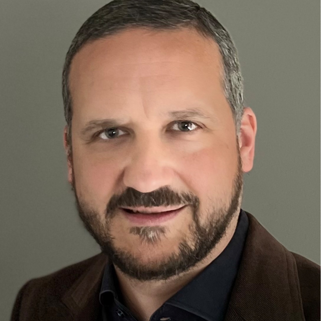 Benjamin Roos - Referent Customer Profile & Consent - Lufthansa Group ...