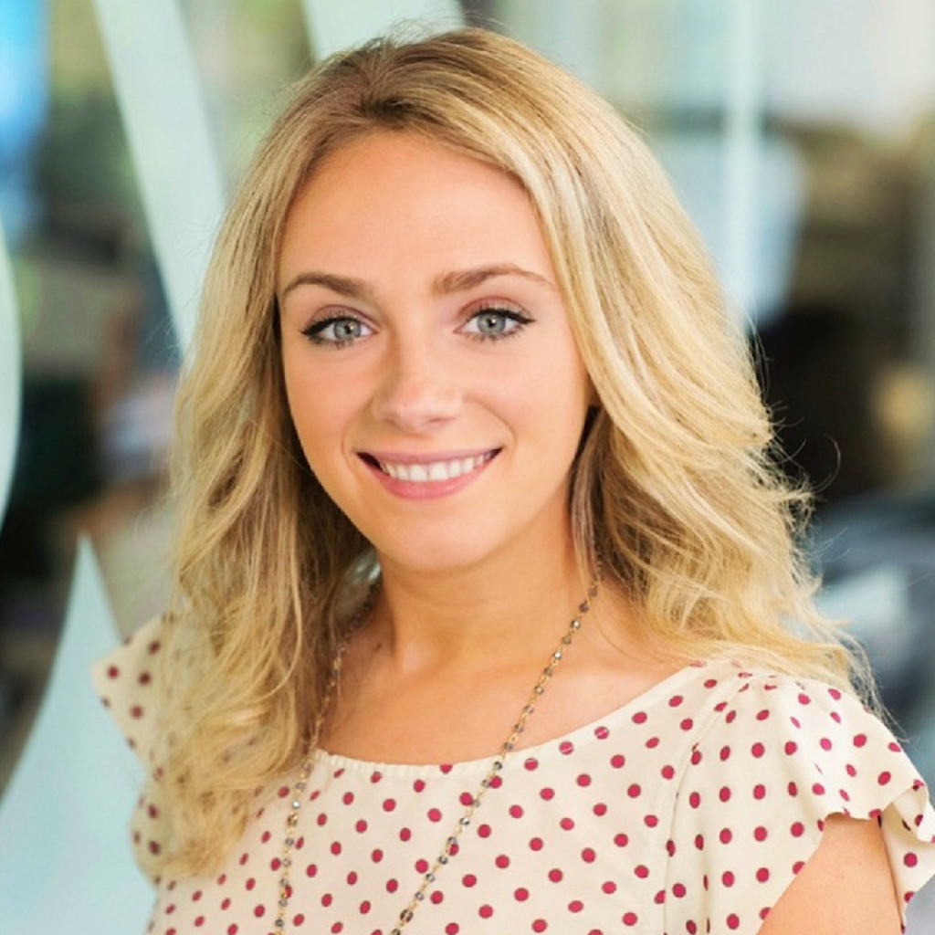 Julia Baker's Instagram, Twitter & Facebook on IDCrawl