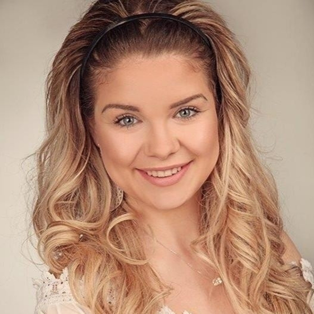 Sarah Brandenburg's Instagram, Twitter & Facebook on IDCrawl