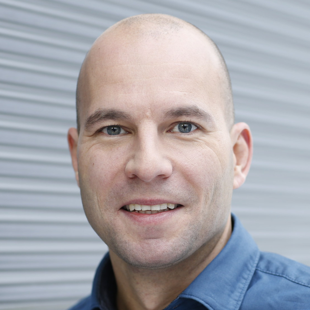 Sebastian Hitzschke - Product Manager Core Banking System & Payment ...