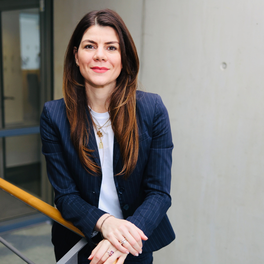 Mandy Paraskewopulos-Ostwald - Leiterin Stabsbereich Selbstverwaltung ...