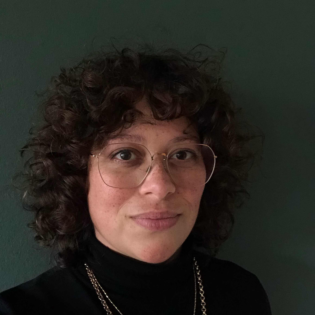 Alexandra Uth: Ausbildung und Berufserfahrung | XING