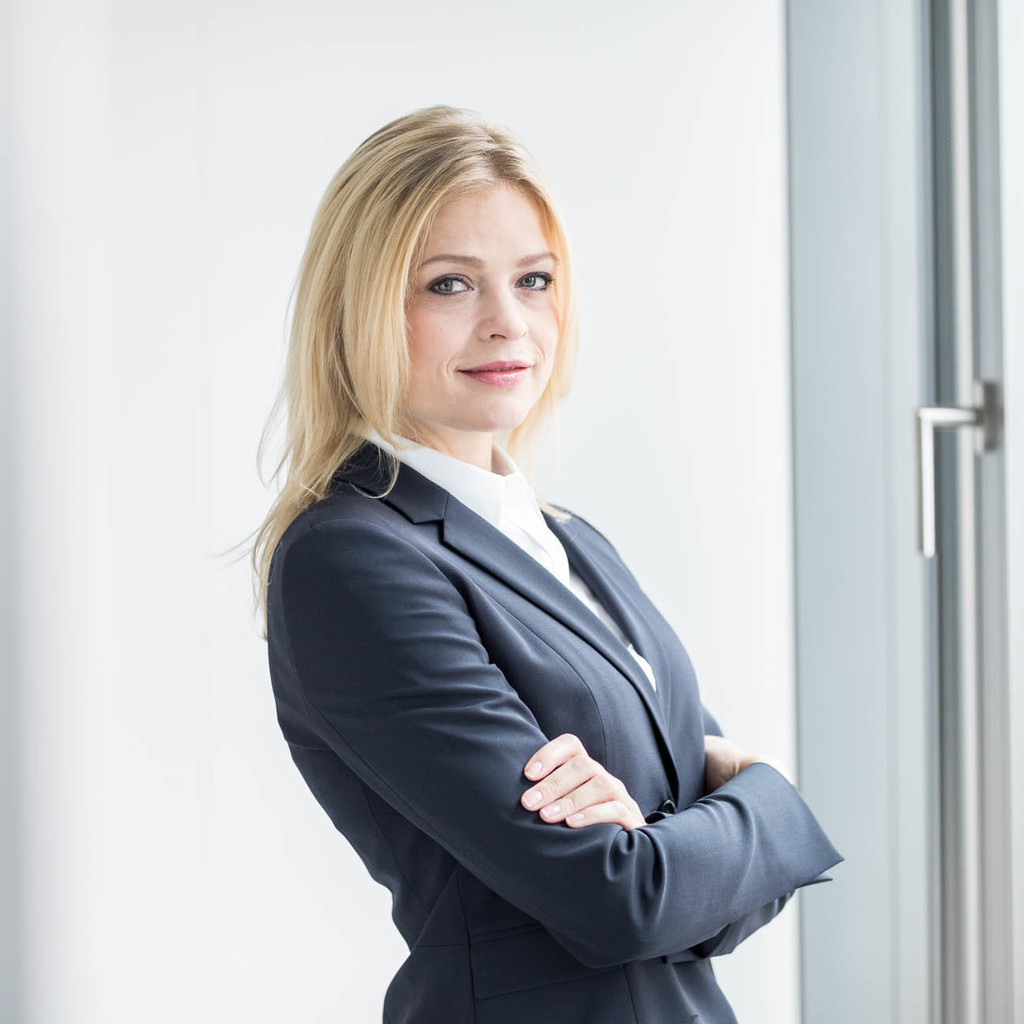 Julia Lucà (geb. Brunswicker) - Investment Director - Equistone ...