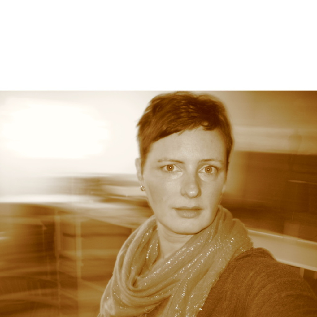 Angela Hansen - Head of Operations - Aviator Management GmbH & Co KG | XING