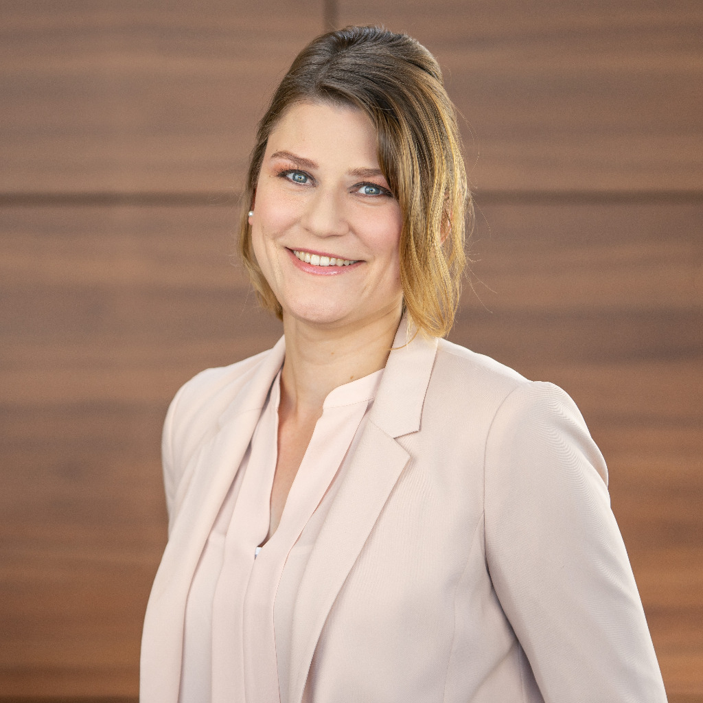 Lisa Imhof - Marketing - REUTER management training | XING