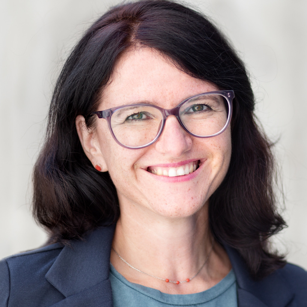 Sabrina Ginter's Instagram, Twitter & Facebook on IDCrawl