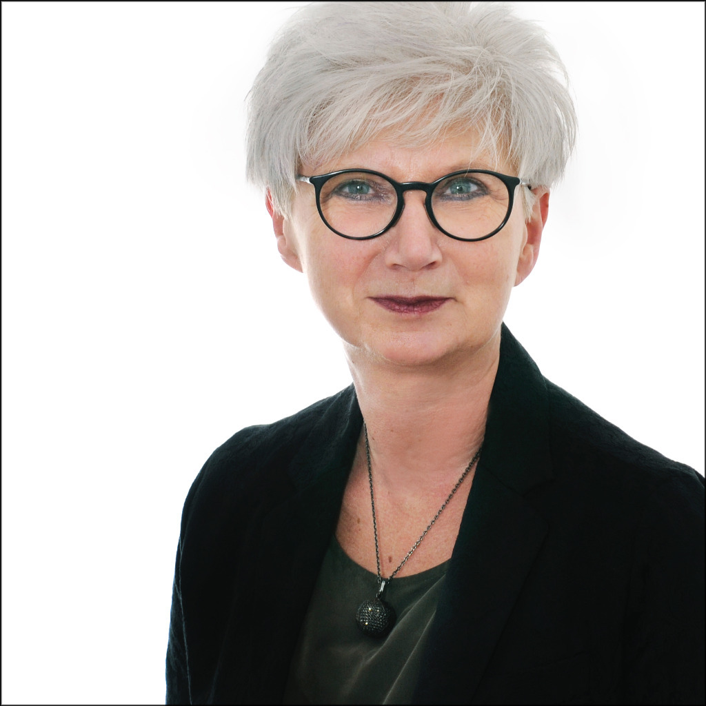 Martina Bach-Roscher - Projektassistenz-Baumanagement - Tofan-Roske ...