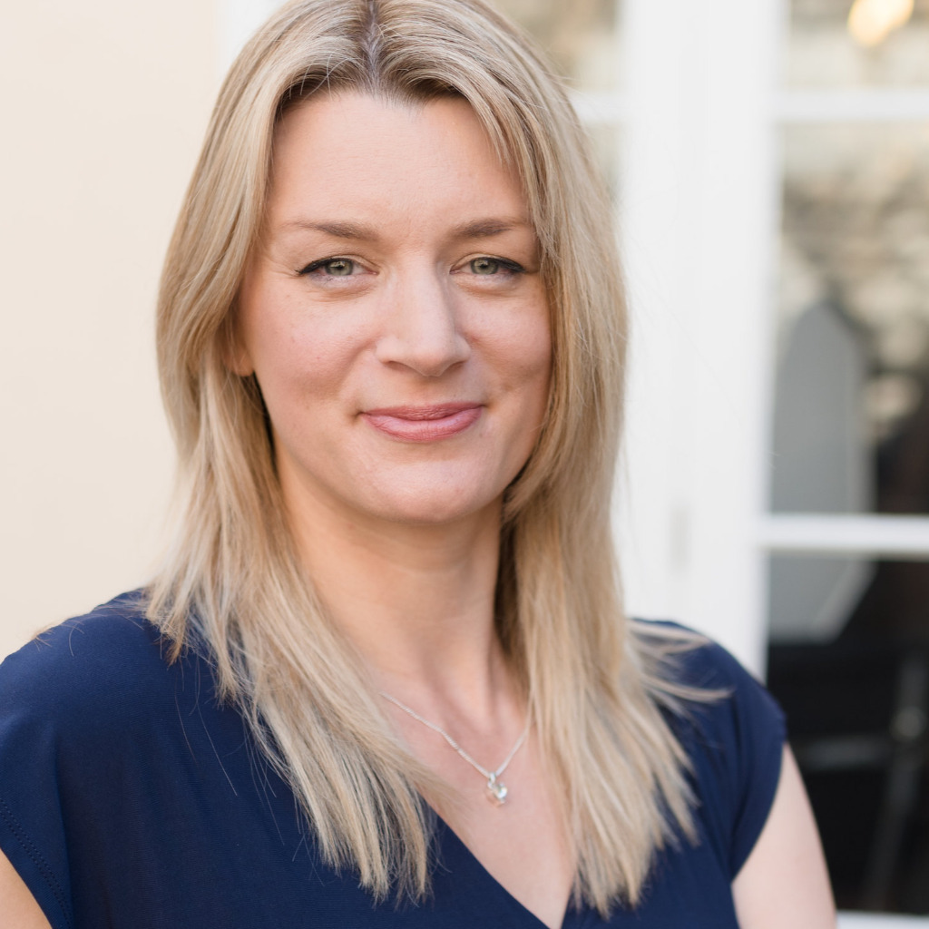 Kelly Owen's Instagram, Twitter & Facebook on IDCrawl