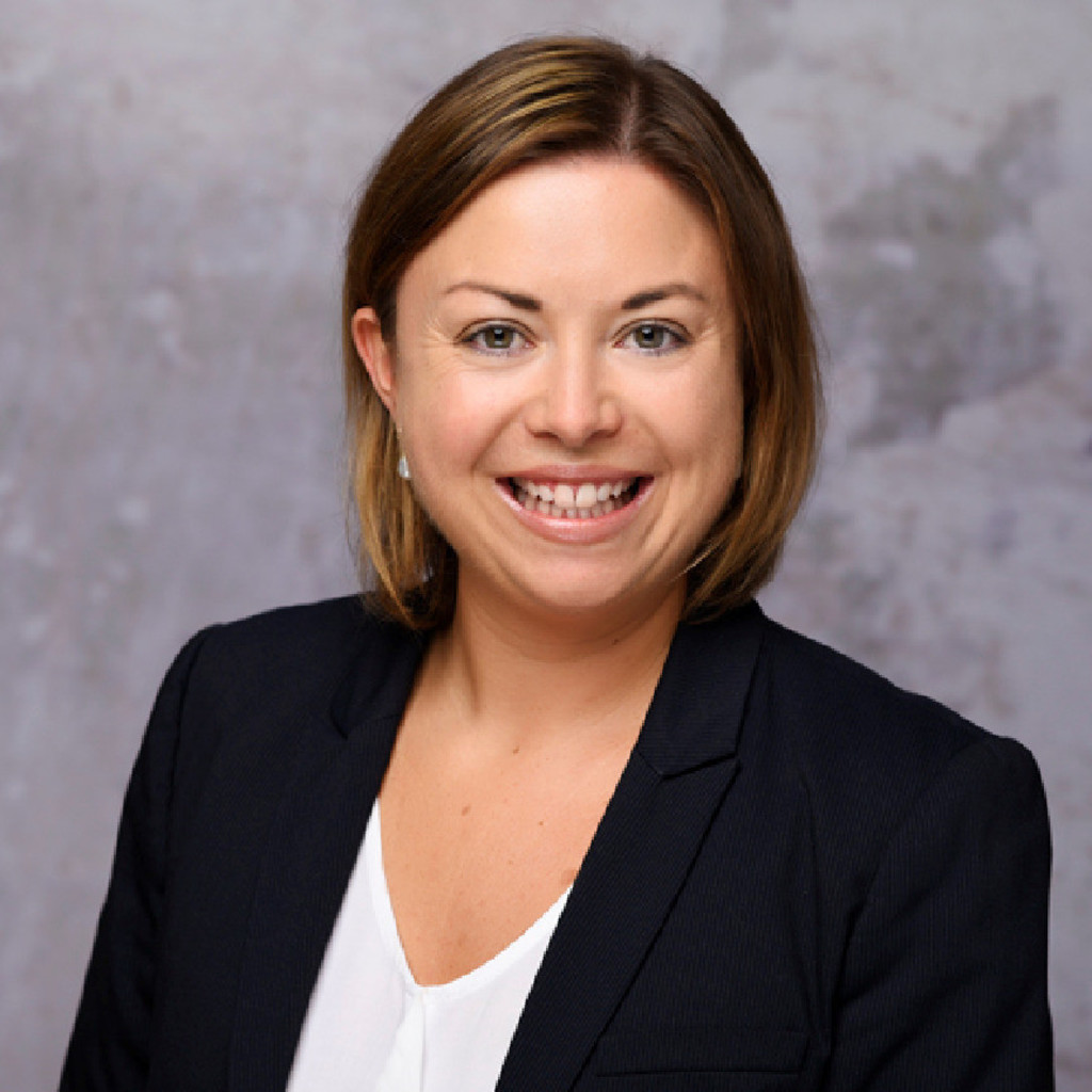 Julia Benz's Instagram, Twitter & Facebook on IDCrawl