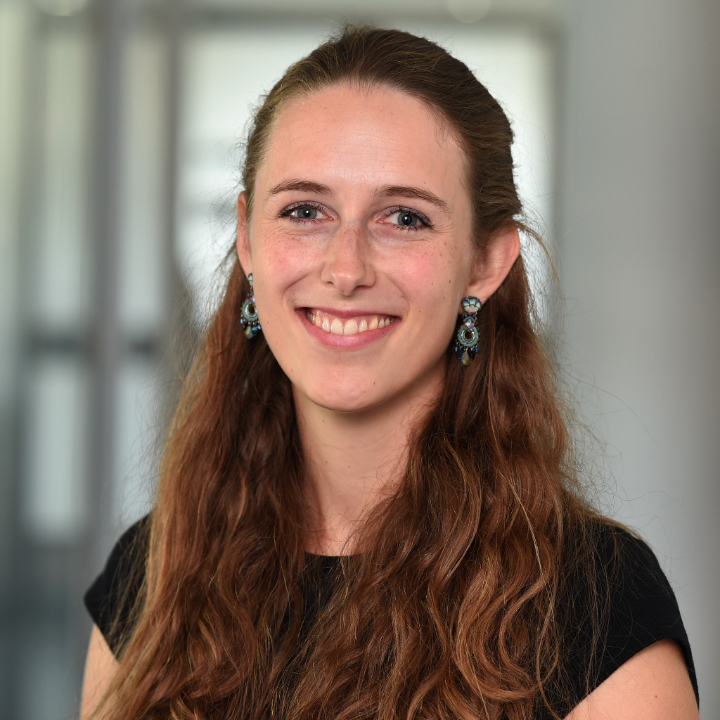 Laura Thomas's Instagram, Twitter & Facebook on IDCrawl