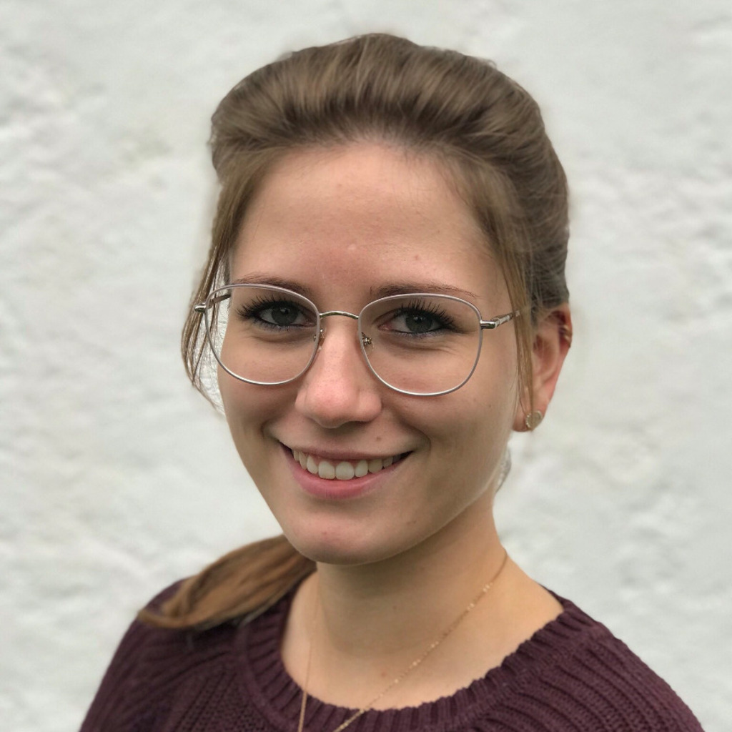 Sarah Schröder - Personalsachbearbeiterin - Brummer Logistik GmbH | XING