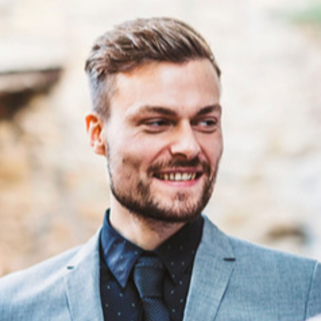 Marco Dinges - Administrator Infrastruktur - Deutsche Vermögensberatung ...