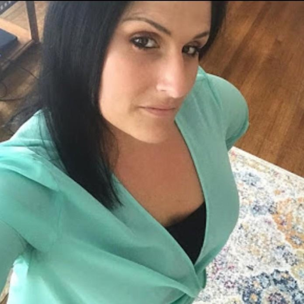 Amanda Luis - Binary options trader - Binary Trade | XING