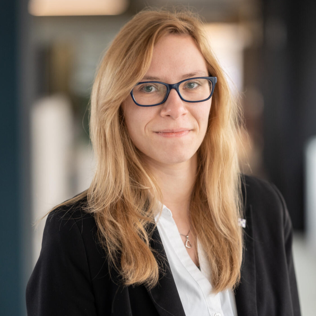 Julia Siebert - Process Owner IT-Management - Evangelische Bank eG | XING