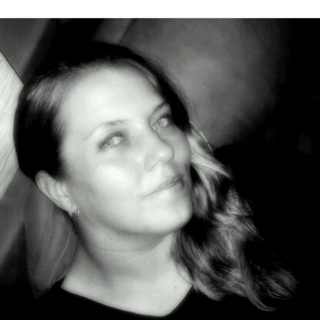 Christina Brunner - DIPO Pferdephysiotherapeutin - Pferdephysiotherapie ...