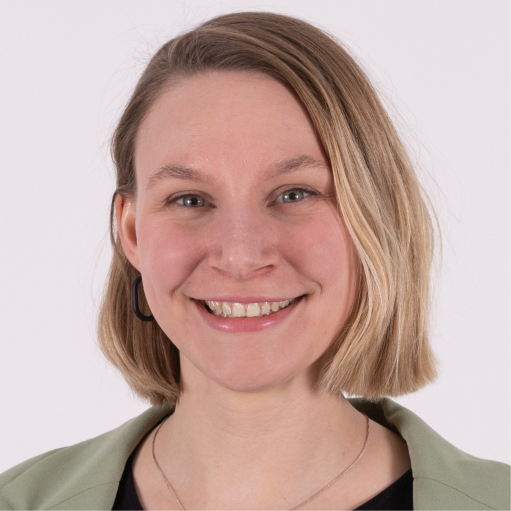 Laura Remmers's Instagram, Twitter & Facebook on IDCrawl