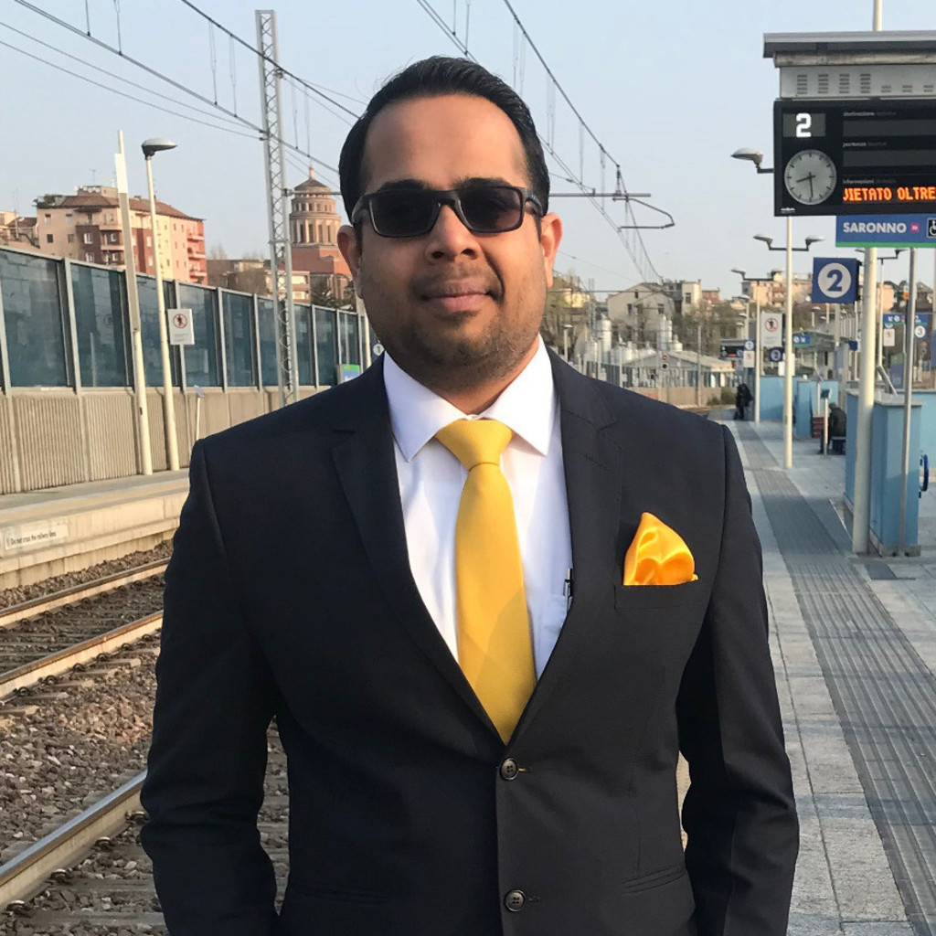 Ashutosh Deshpande - reconciliation officer - Axis bank ltd | XING