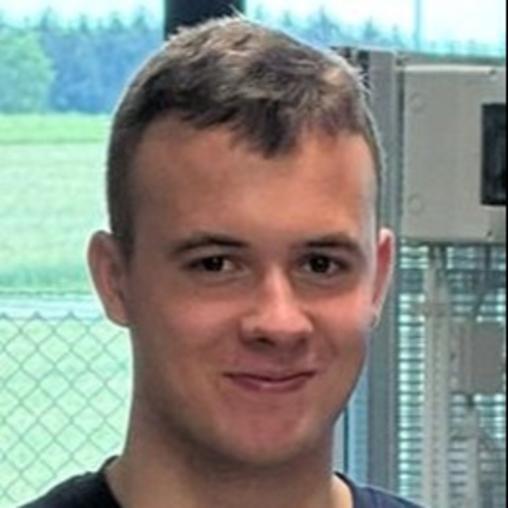 Christian Wulf - Werkzeugmechaniker in Ausbildung - KNIPEX-Werk C ...