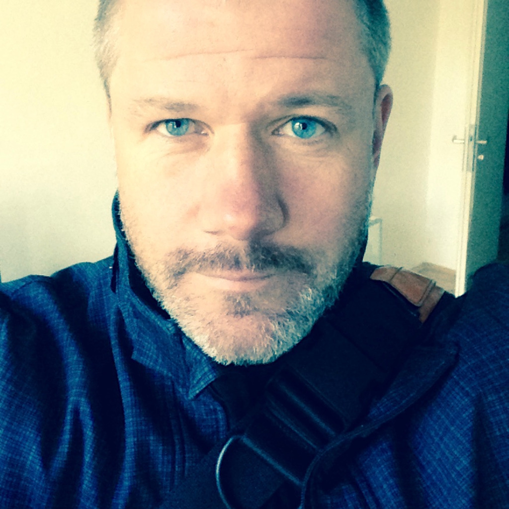 Jan Akkermann - Kameramann + Autor - WDR/ Studio Essen | XING