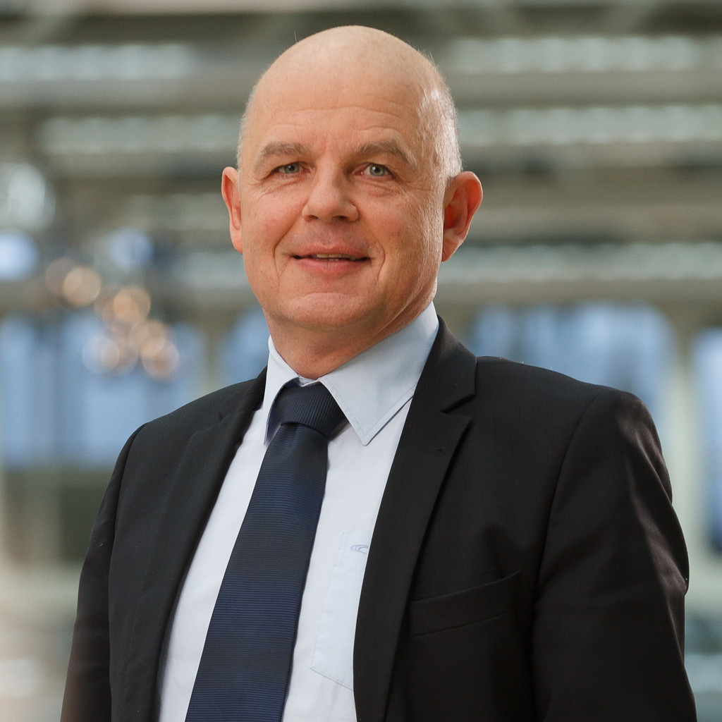 Prof. Dr. Michael Has - Product Line Management - Océ Printing Systems ...