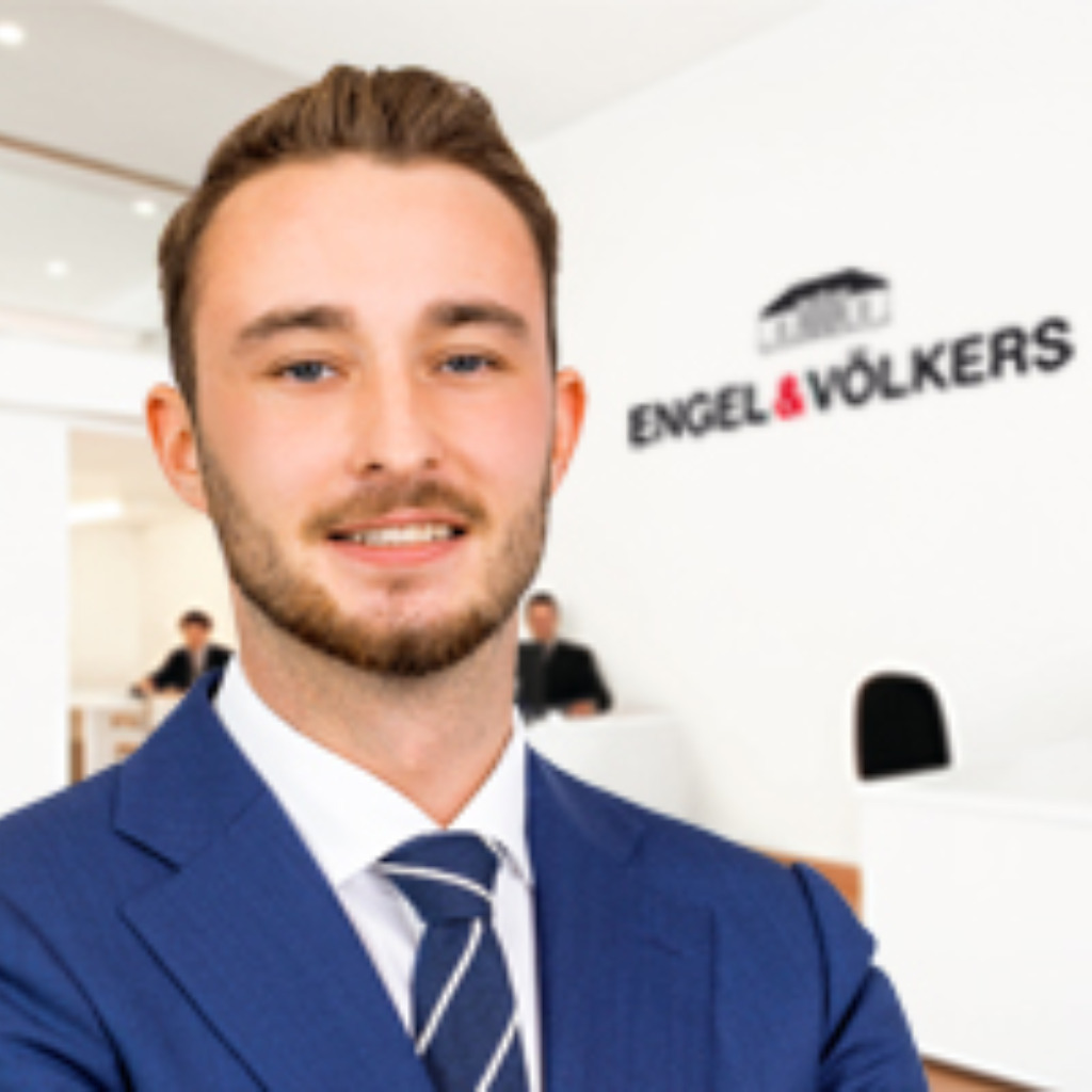 Julian Marth - Office Manager / Büroleiter - Engel & Völkers | XING