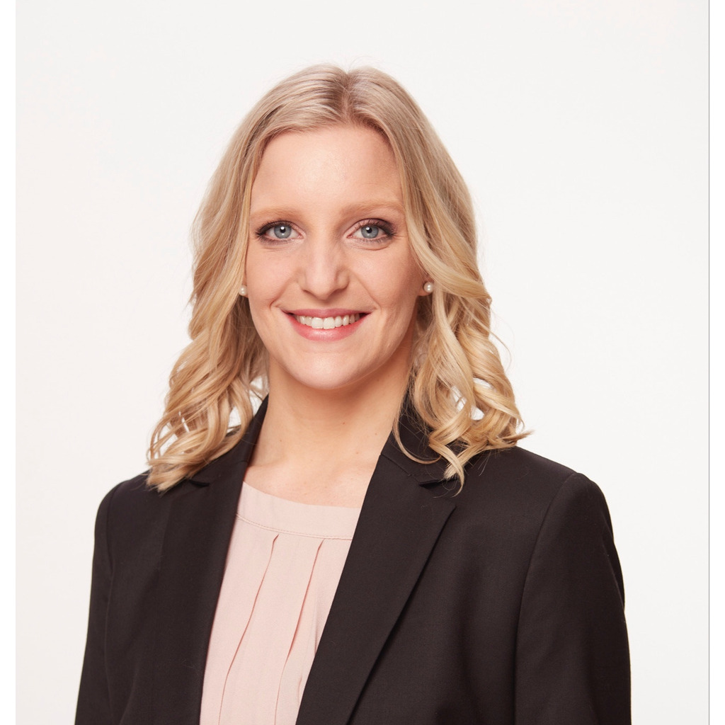 Laura-Josephine Schechler - Referentin Personalentwicklung - Paul ...