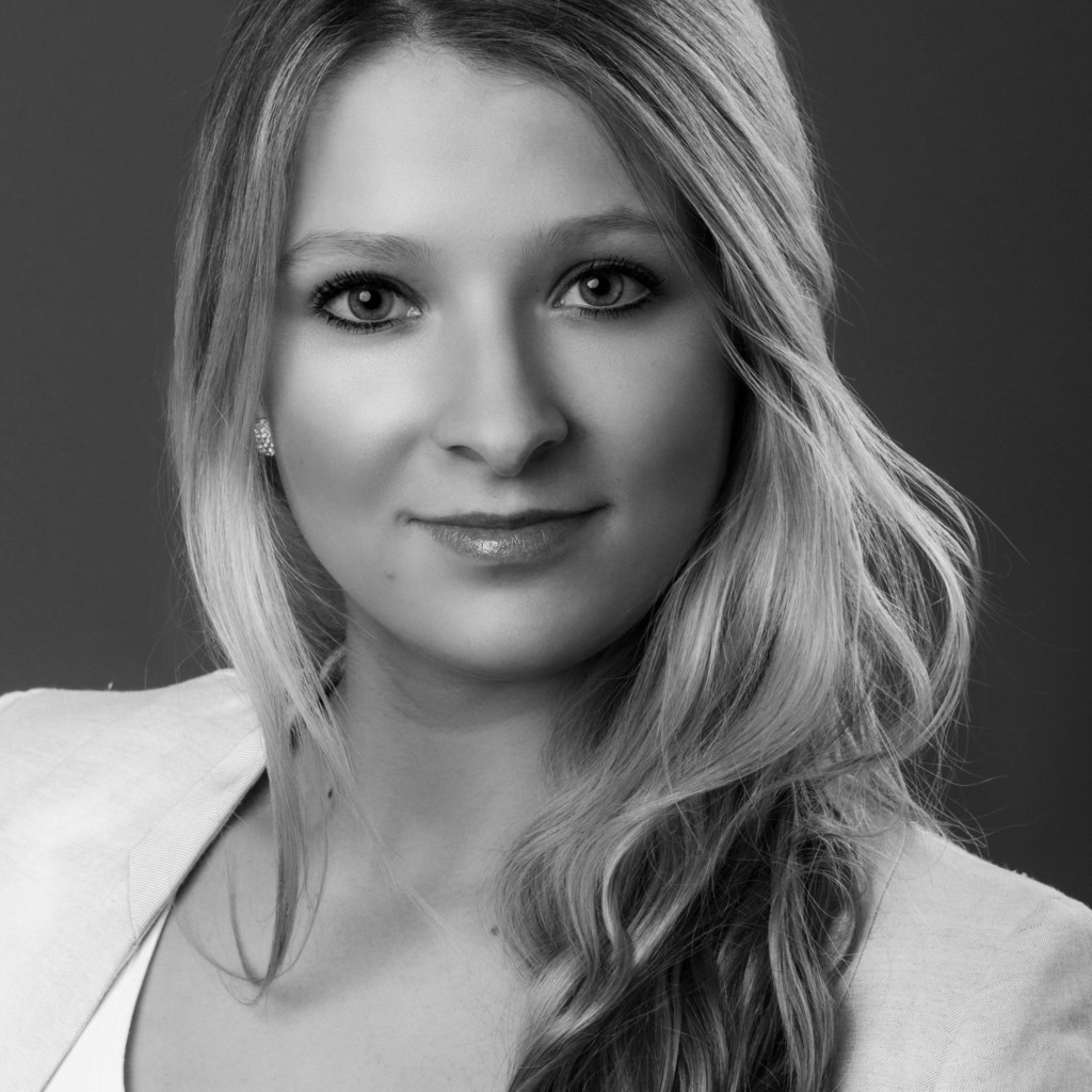 Magdalena Wolf - International Business Management - EBC Hochschule | XING