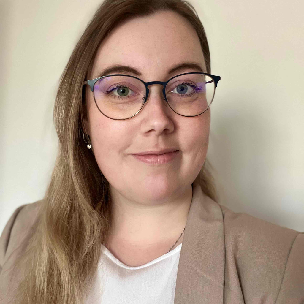 Lisa Kirsch - Mitarbeiterin in der Partnerhausbetreuung - GEDK GmbH | XING