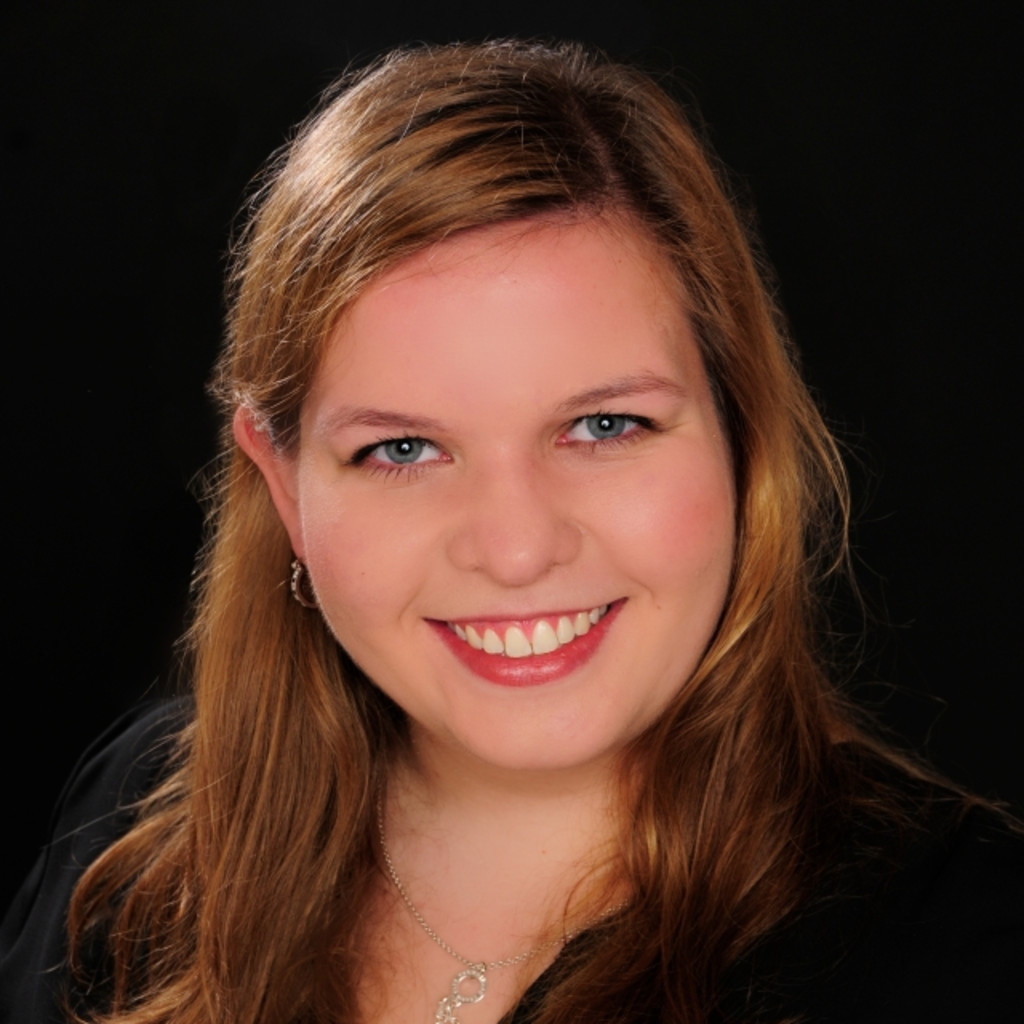 Charlotte Rudolph's Instagram, Twitter & Facebook on IDCrawl