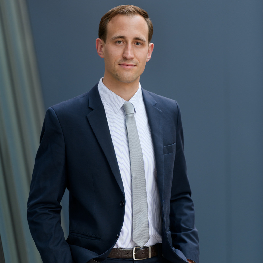 Dipl.-Ing. Michael Rudloff - Steering Systems - Projekteinkauf E/E ...